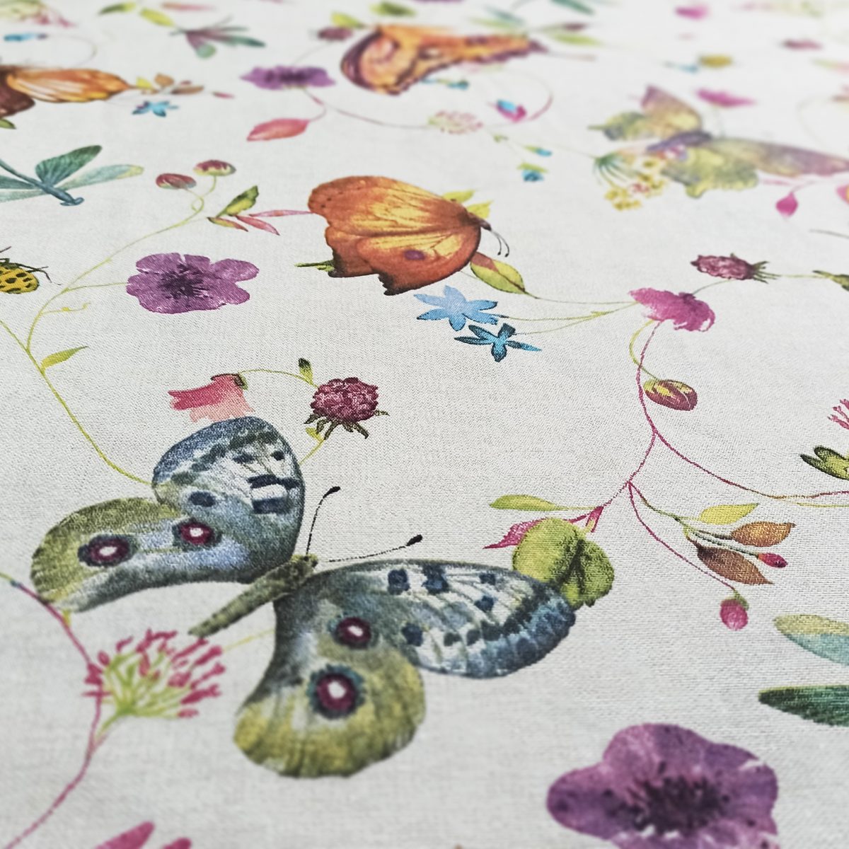 MARIPOSAS. Mantel de mesa con estampado - La Fábrica de las Telas