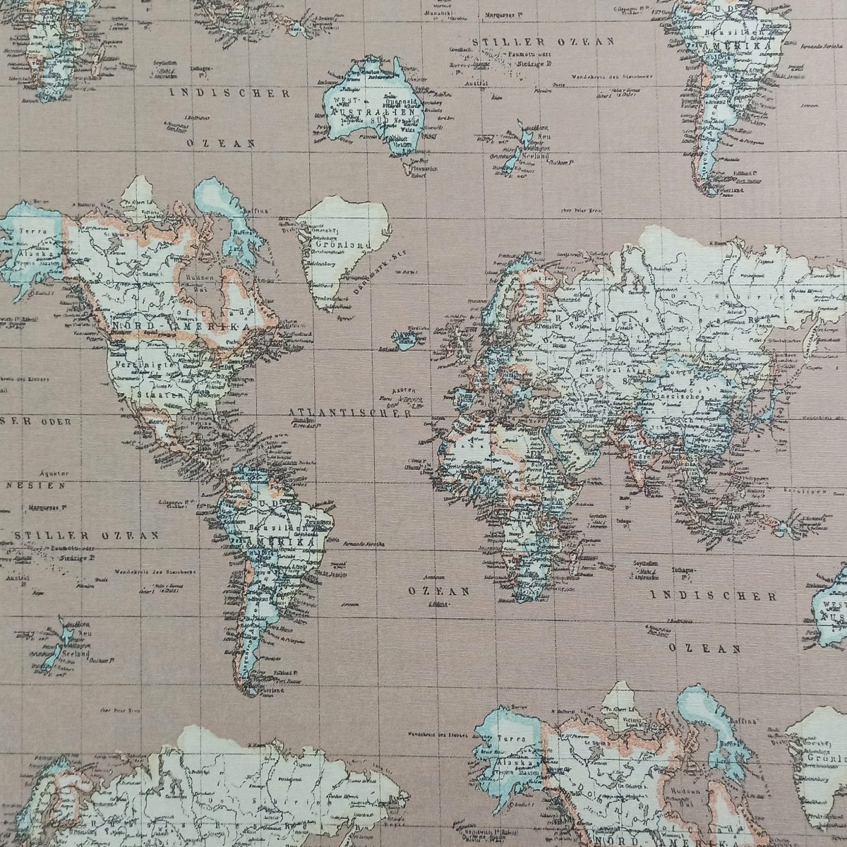 Mundi Beige. Mantel de mesa con estampado mapa del mundo.Mapa mundi